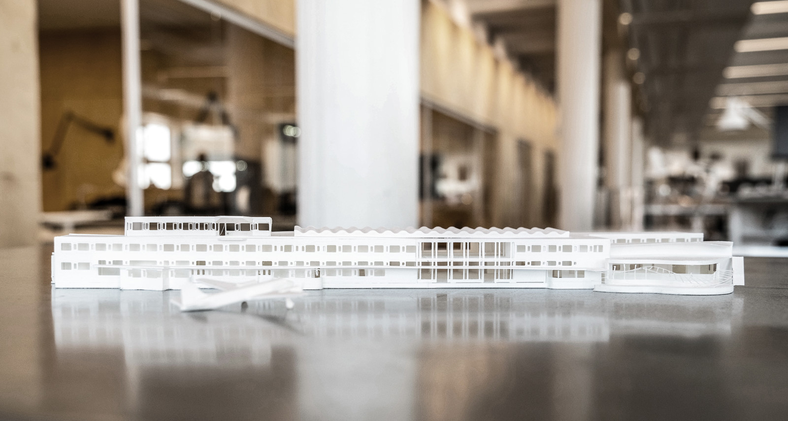 The Vilhelm Lauritzen Terminal Model